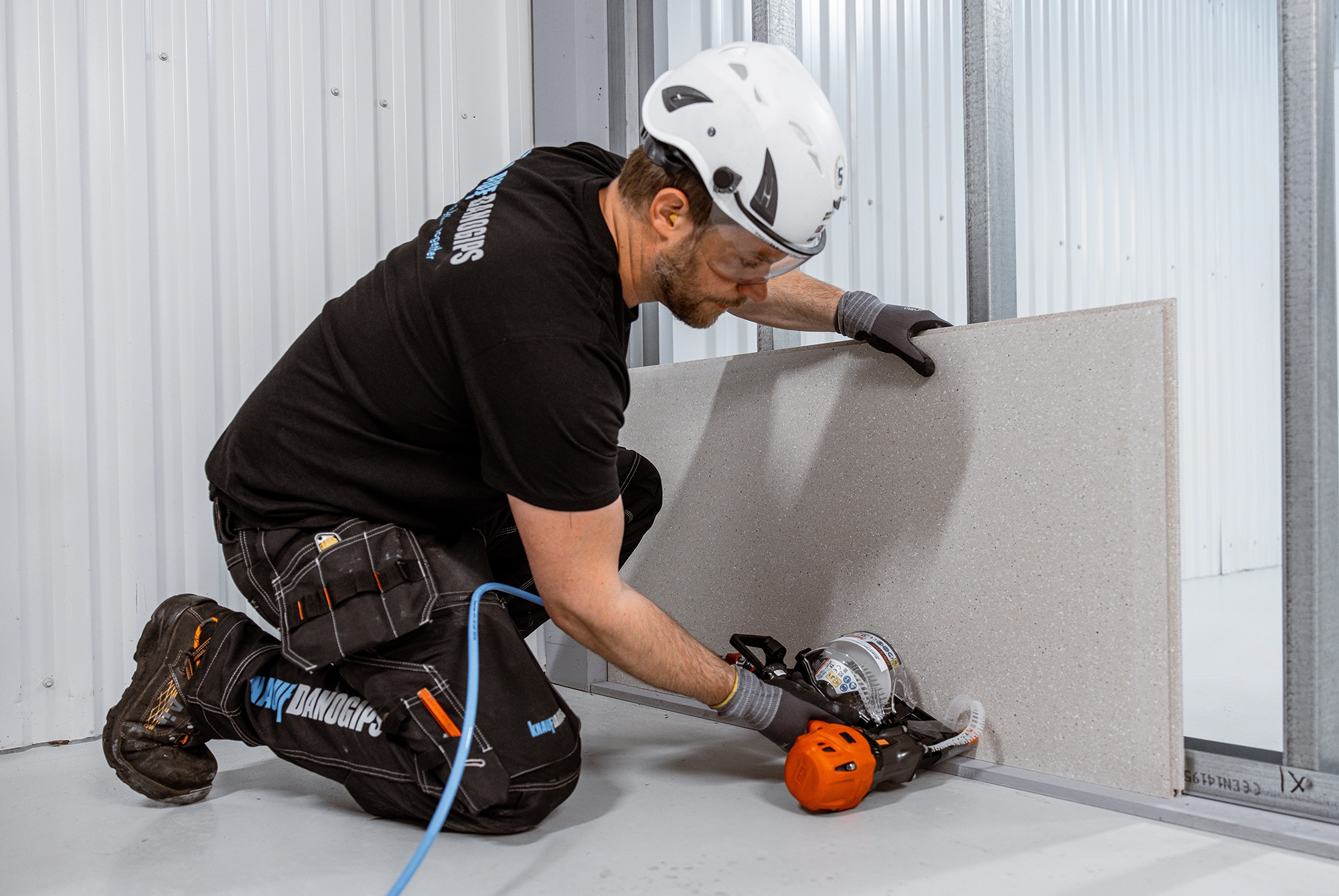 Montere Nail It Safety Bulletproof - skuddsikker vegg - Norgips