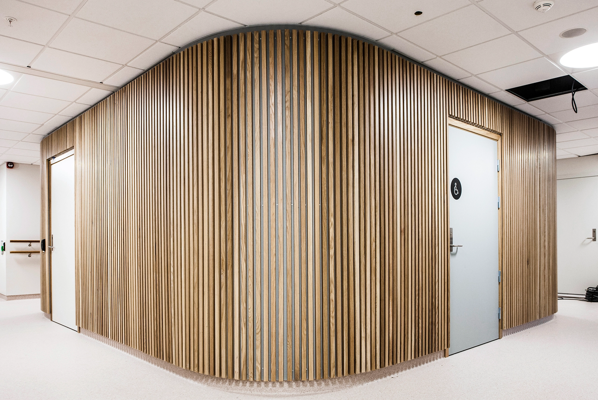 Vegger med buer og bøyde former - Norgips